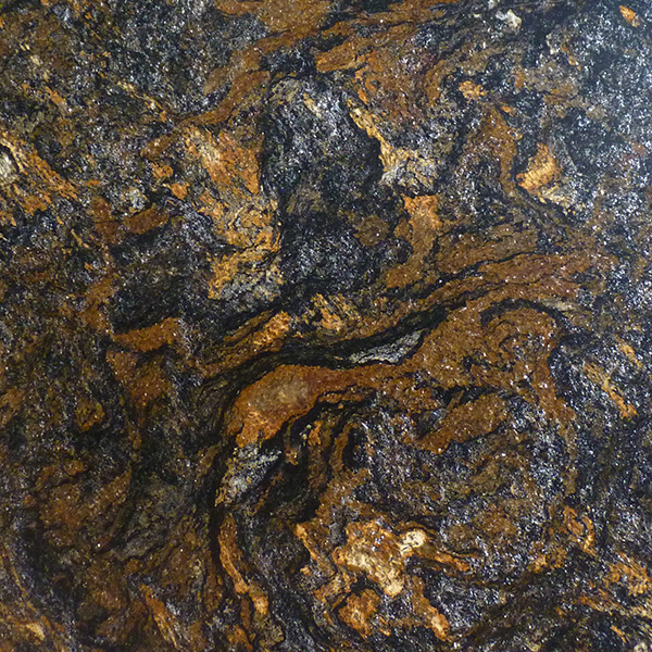 Saturnia - Queen Stone - Queen Stone